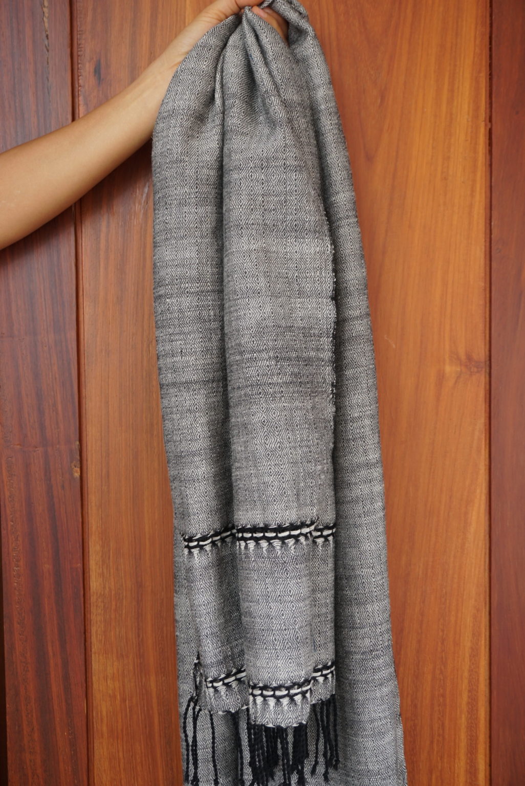 Tai Lue Hand-Spun Cotton Shawl – Traditional Arts and Ethnology Centre